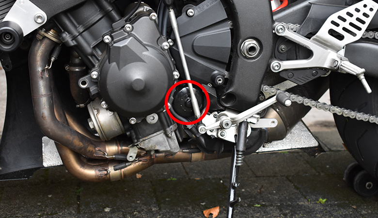 Ölwechsel – Yamaha R6 RJ11 RJ15 | Anleitung