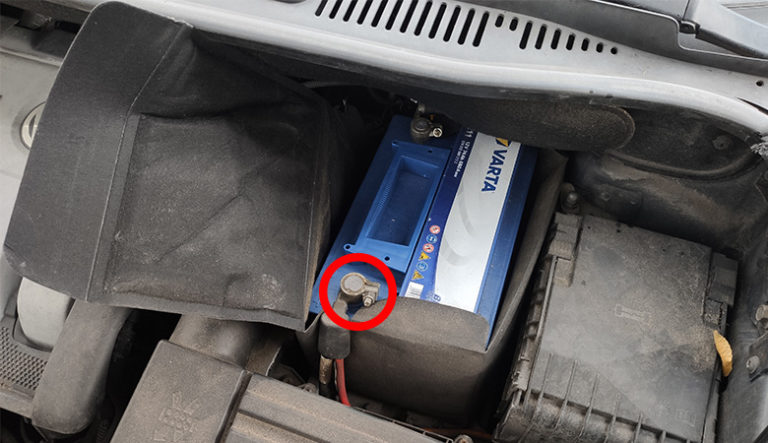 Batterie Wechseln Ausbauen Vw Polo 6r Wartungsanleitung Online